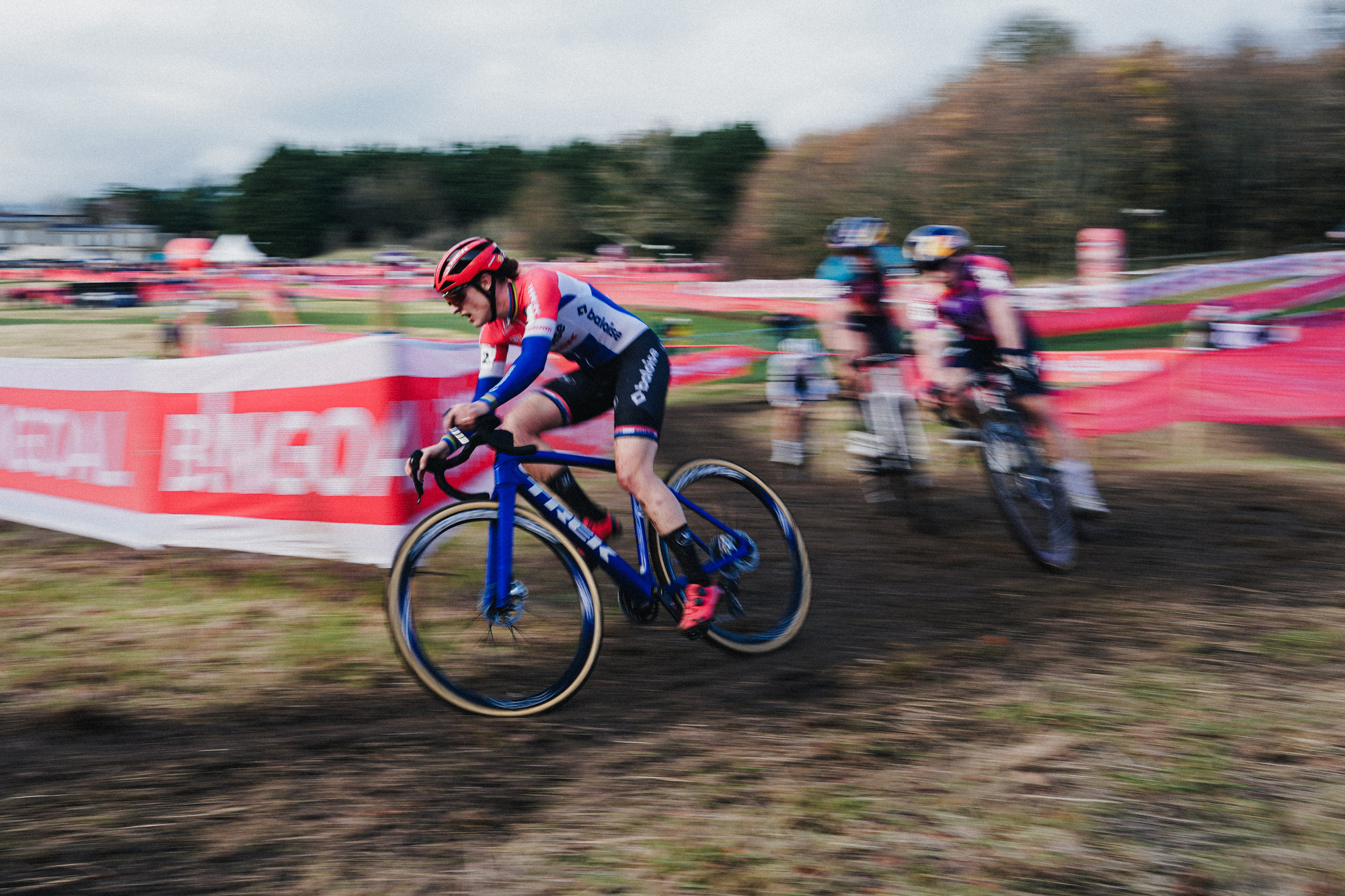 Ontkekende Brand straft foutjes Van Empel af in Dublin | Flanders Classics
